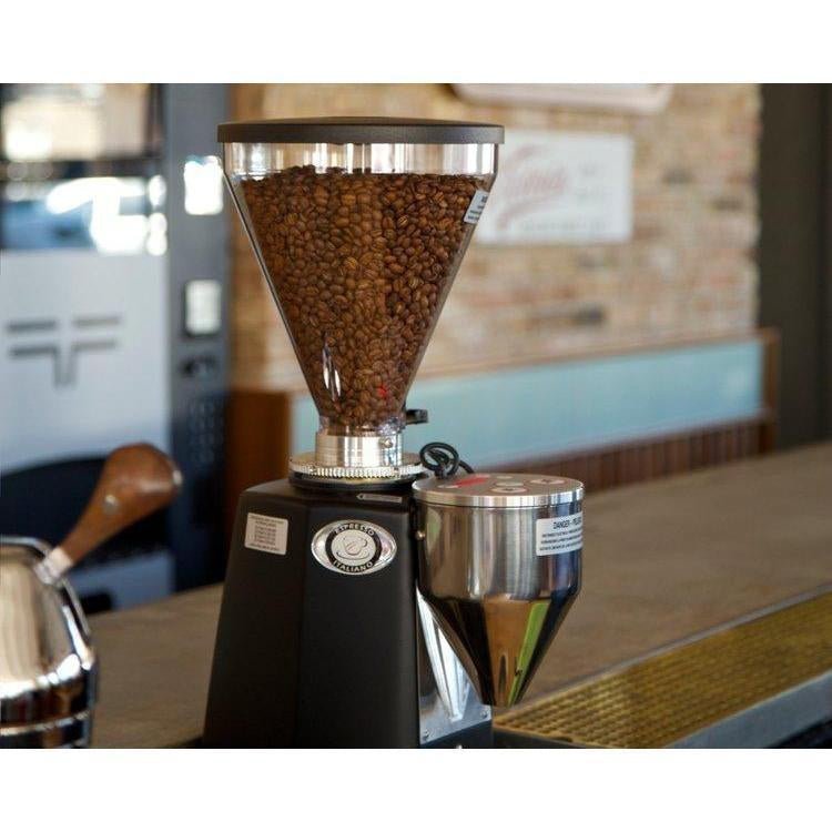 What is the Difference Between a Doser & Doserless Grind