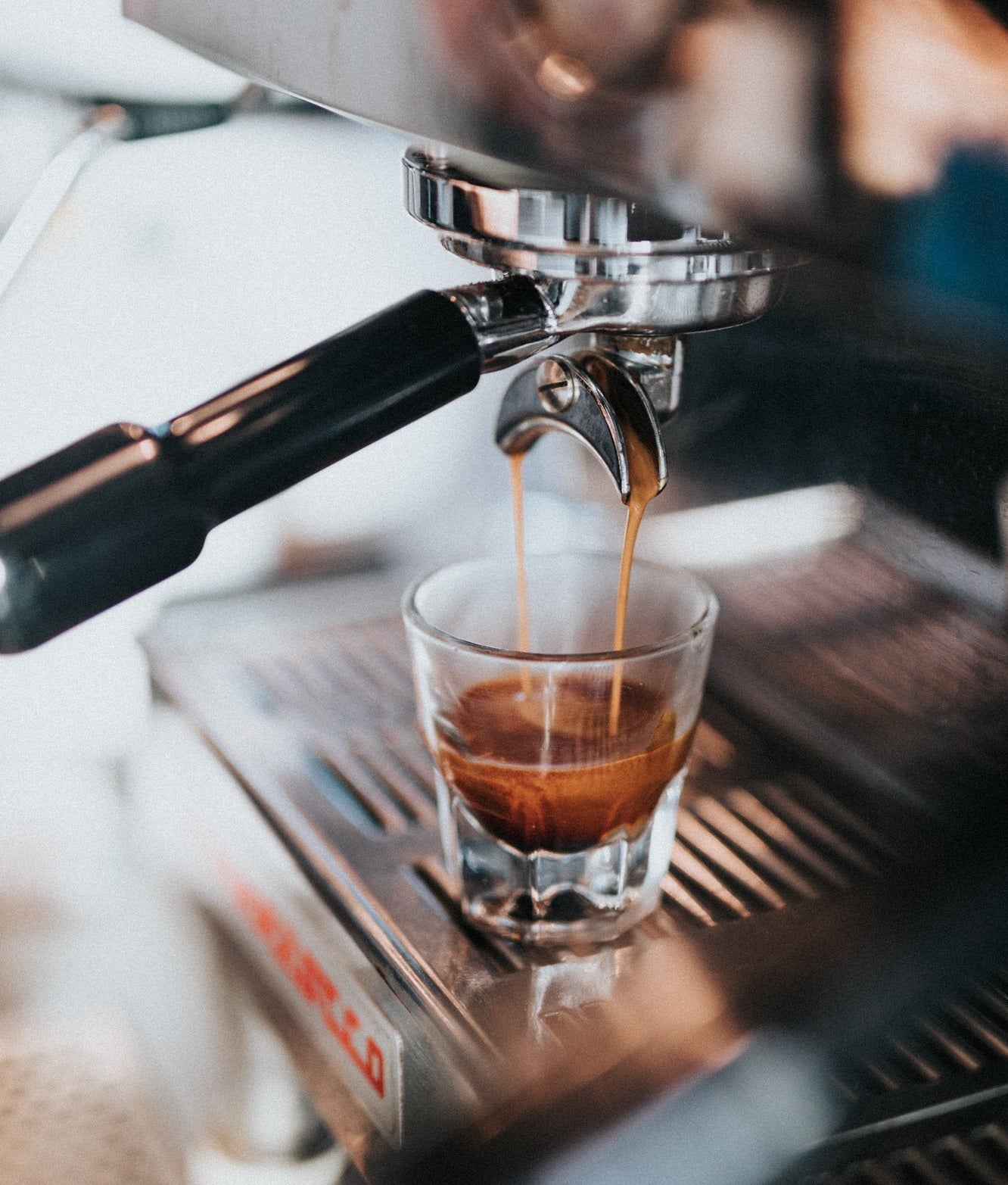 The Benefits of Using Commercial Coffee Equipment at Home
